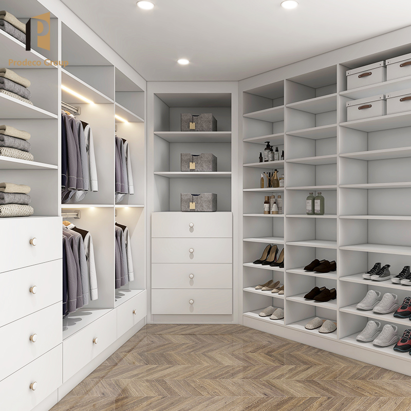 Should The Wardrobe Be Topped Should The Wardrobe Be Topped